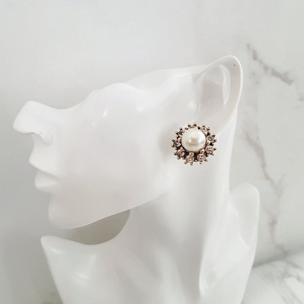 PARISA Gold Pearl Stud Earrings | Jewels by House of Aria
